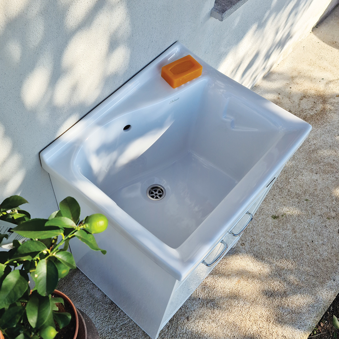 Lavanderia Esterna 60x50 con Vasca Dolomite Lago